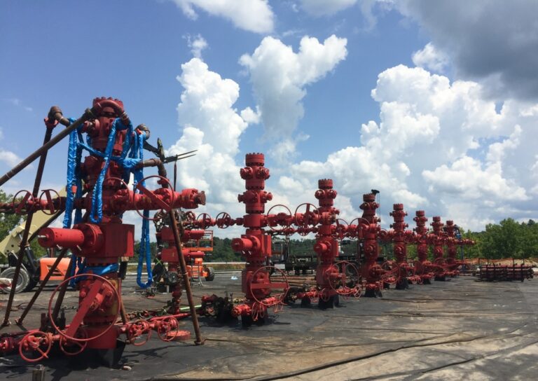 What is Frac Valve Grease? | Lubchem, Inc.
